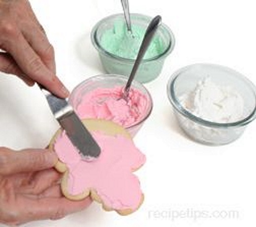 Baking up love for Christmas – with plenty of buttercream frosting on ...